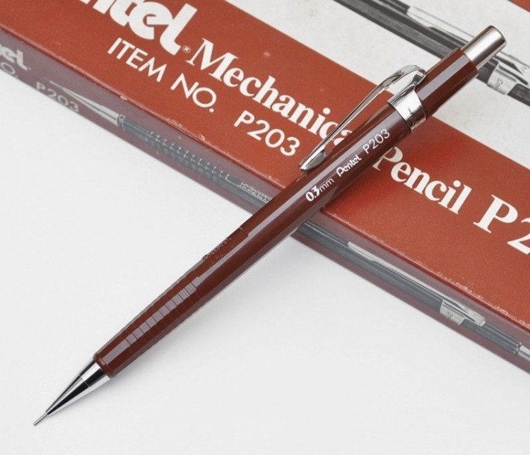 Карандаш механический Pentel P203-E коричневый корпус 0,3мм - 499 руб.